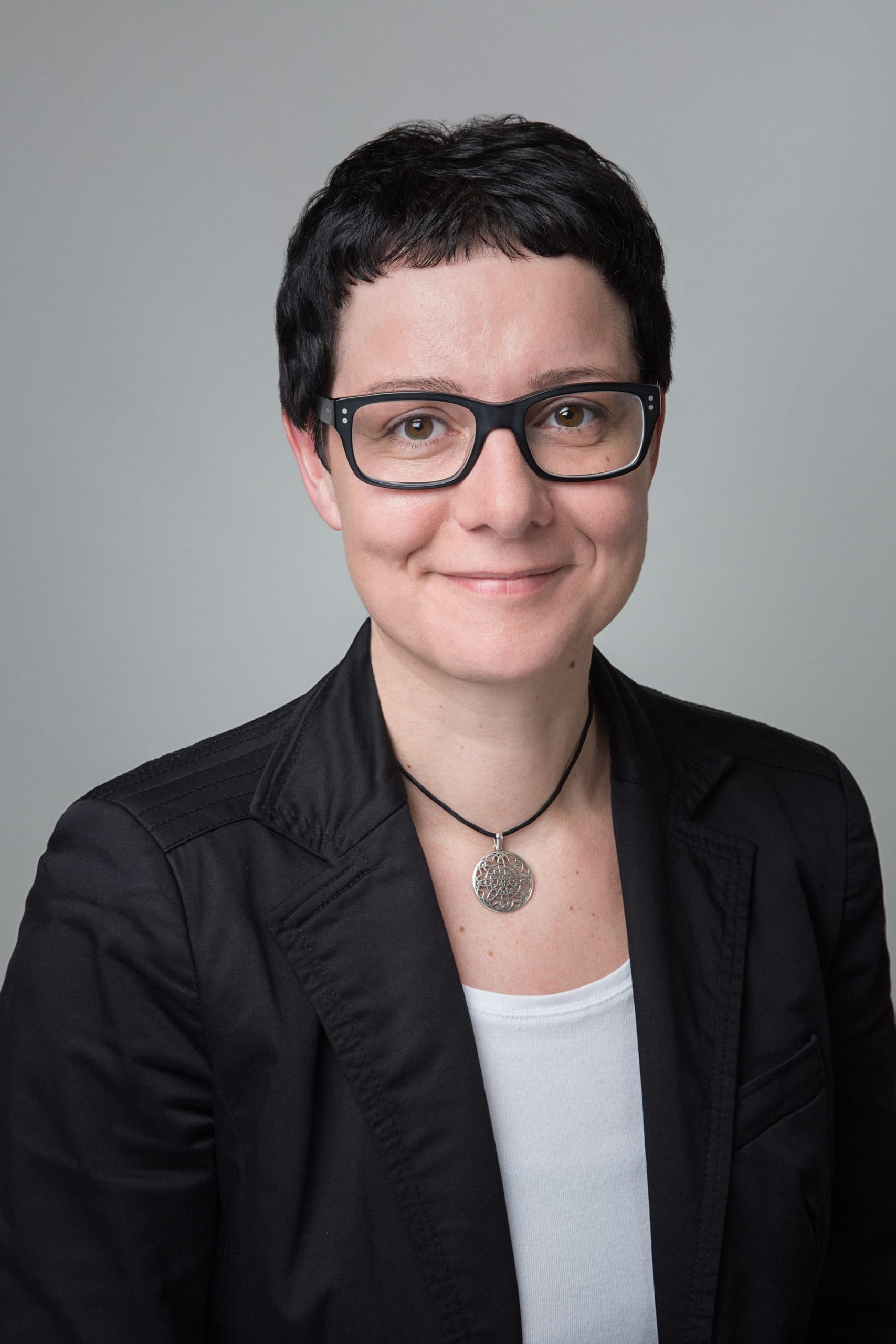 Mitarbeiterfotos in Hannover﻿| ﻿ Im Studio oder im Unternehmen